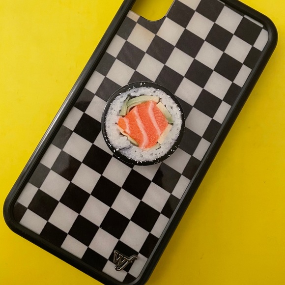 Wildflowers | Accessories | Checkers Wildflower Case W Sushi Popsocket ...